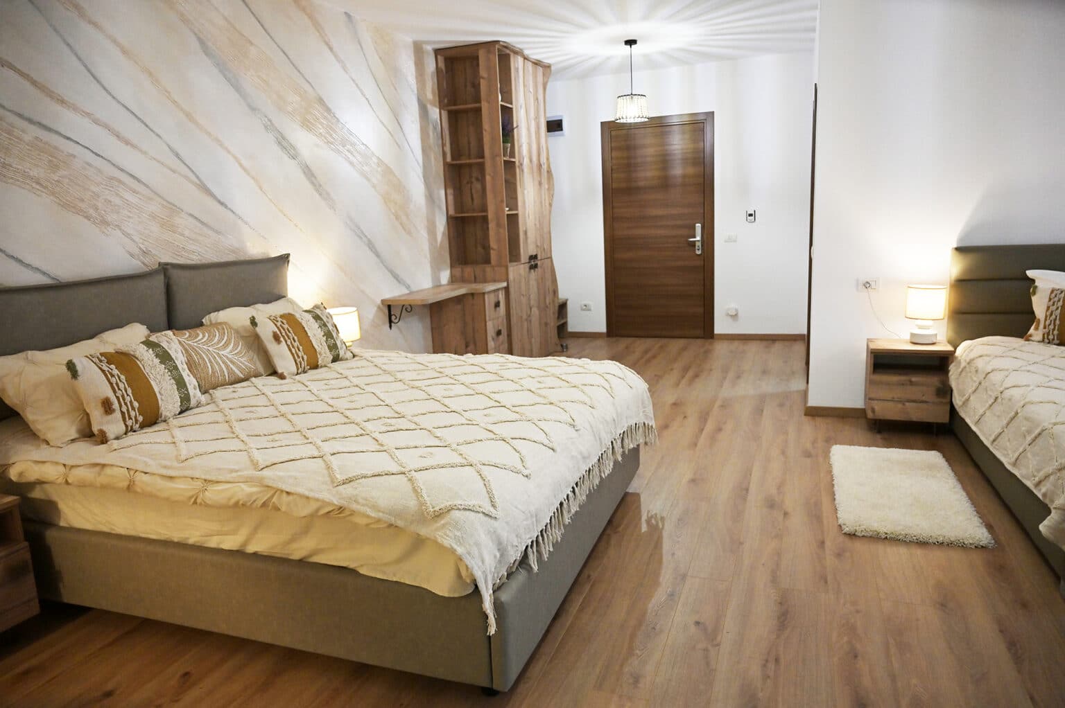 Cameră triplă Deluxe - Conacul Radacinilor